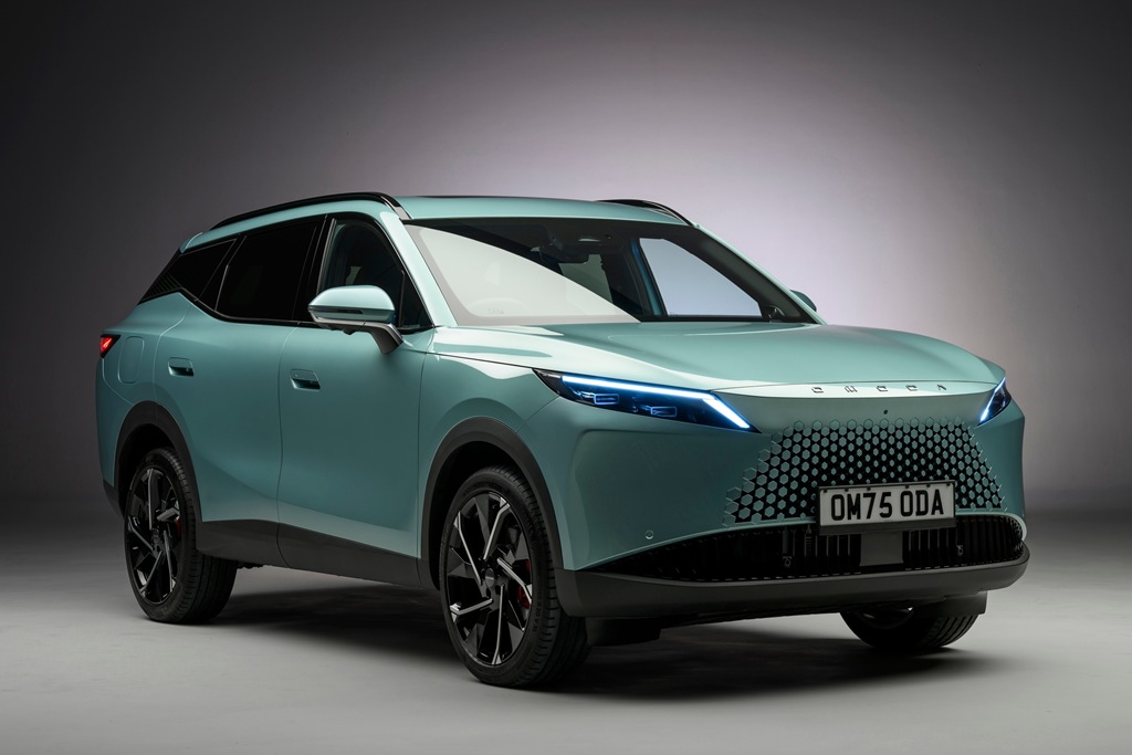 Meet Omoda 7: UK’s Sleek New SUV | Leasing.com