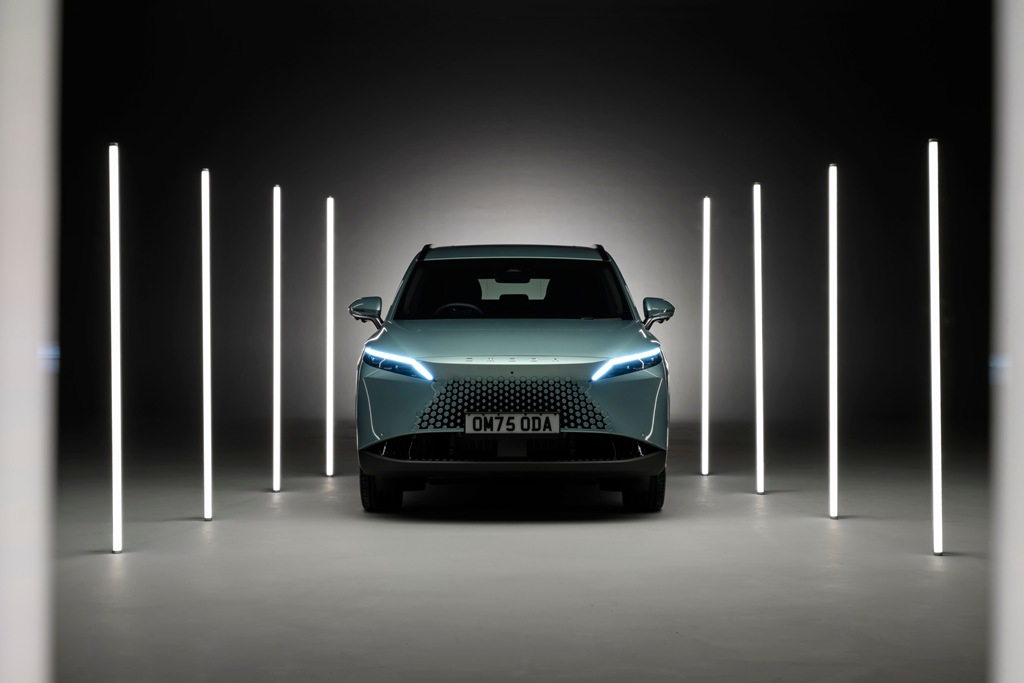 Meet Omoda 7: UK’s Sleek New SUV | Leasing.com