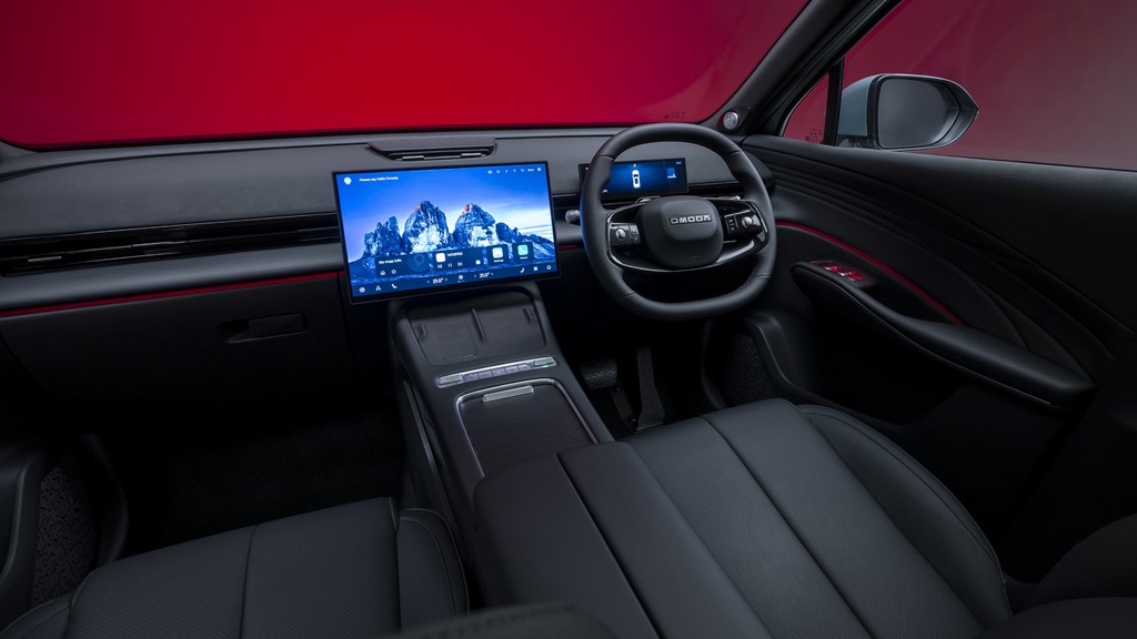 Meet Omoda 7: UK’s Sleek New SUV | Leasing.com